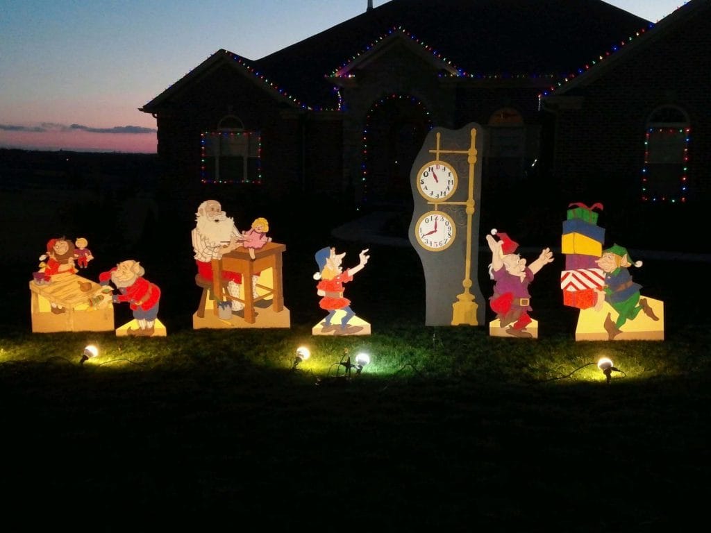 Cutouts the easy way - PlanetChristmas